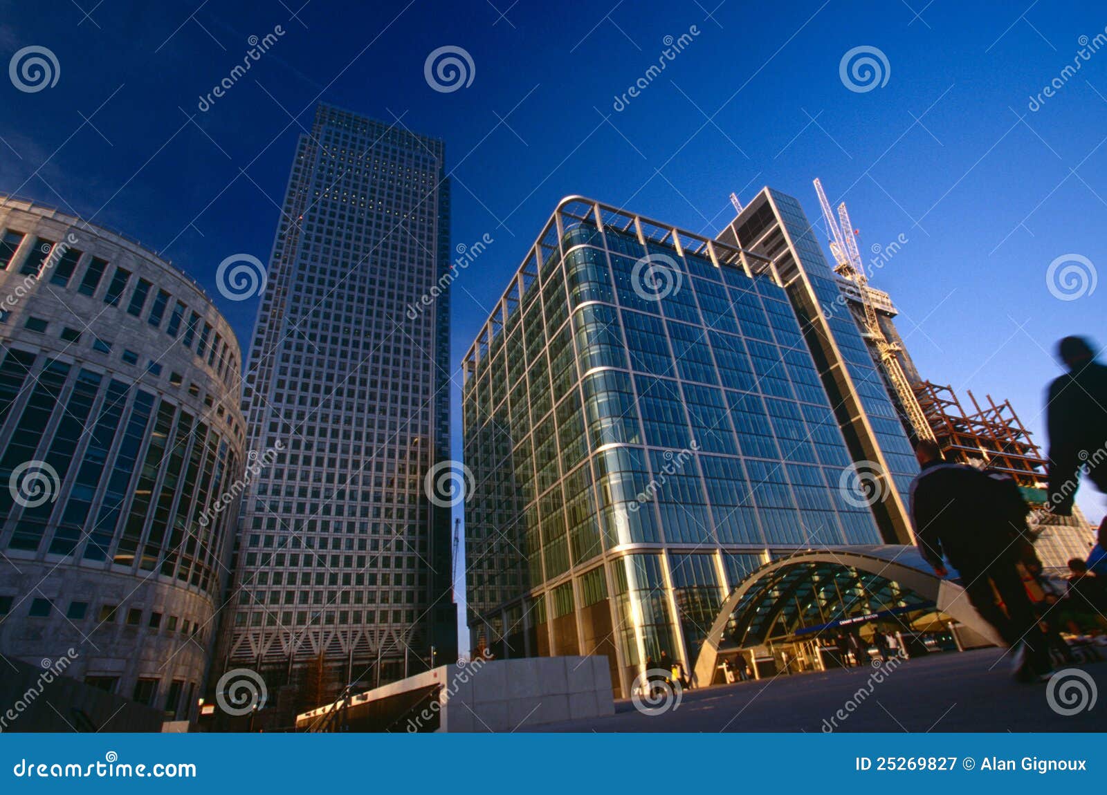 Modern Office Building, Canary Wharf Editorial Photography - Image of ...