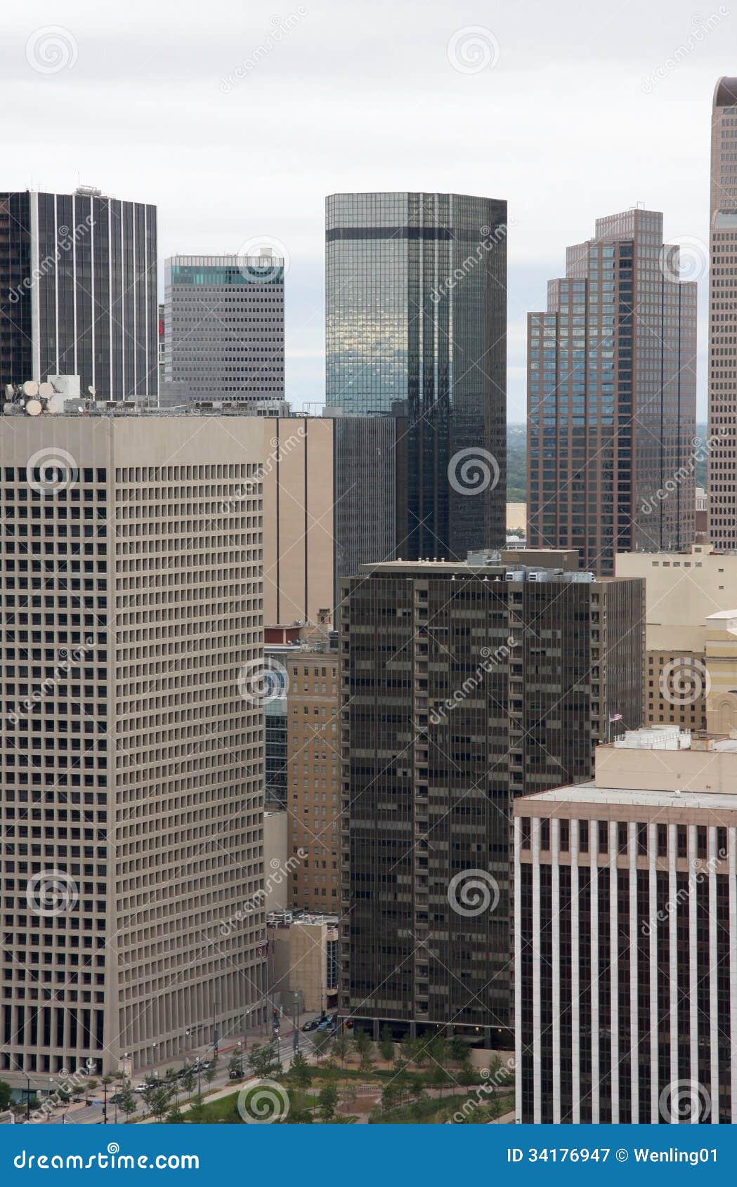 Modern Office Building in Dallas Stock Image - Image of skyscrapers ...