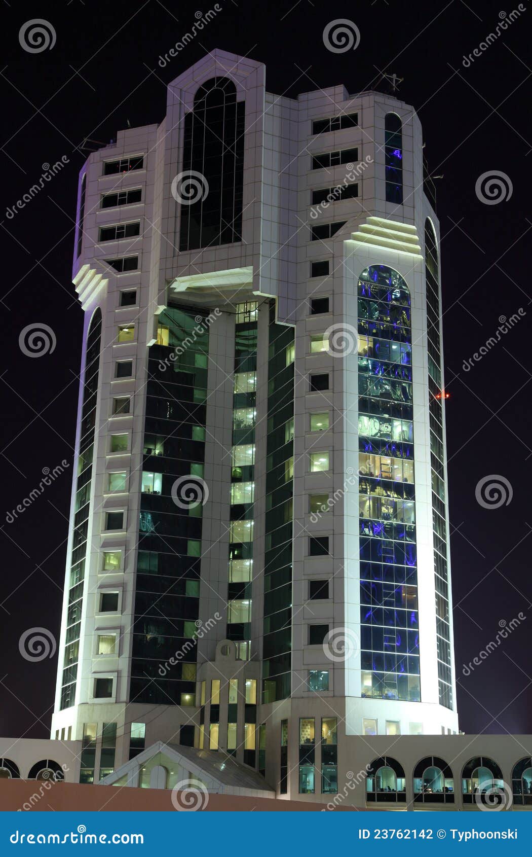 Modern Office Building in Doha Editorial Photography - Image of street ...