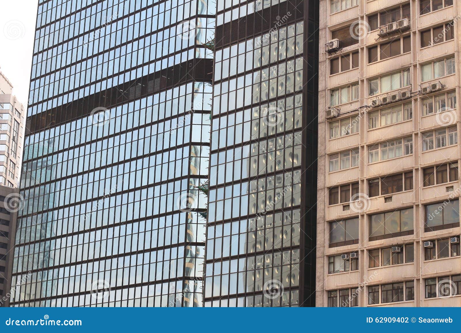 Modern Office Building in Downtown Hong Kong Stock Photo - Image of ...