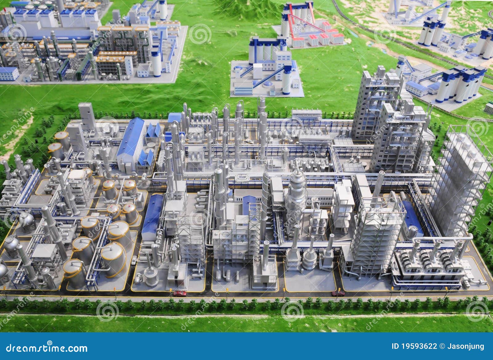 Modern Oil Refinery Factory Stock Photo - Image of plan, power: 19593622