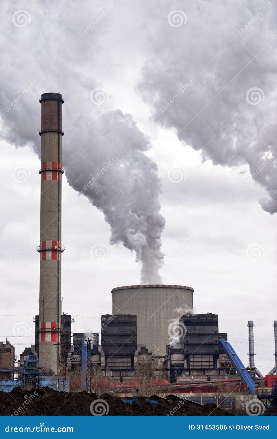 Modern Power Plant Exhausting Large Amount of Vapor Stock Photo - Image ...