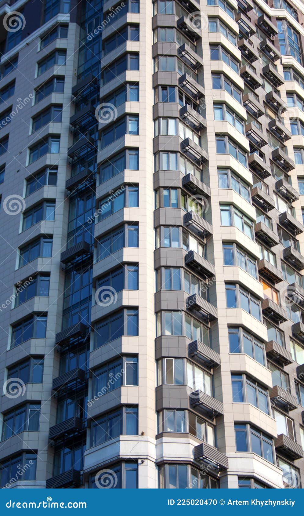 Modern Residential Building Facade Pattern Stock Photo - Image of flat ...