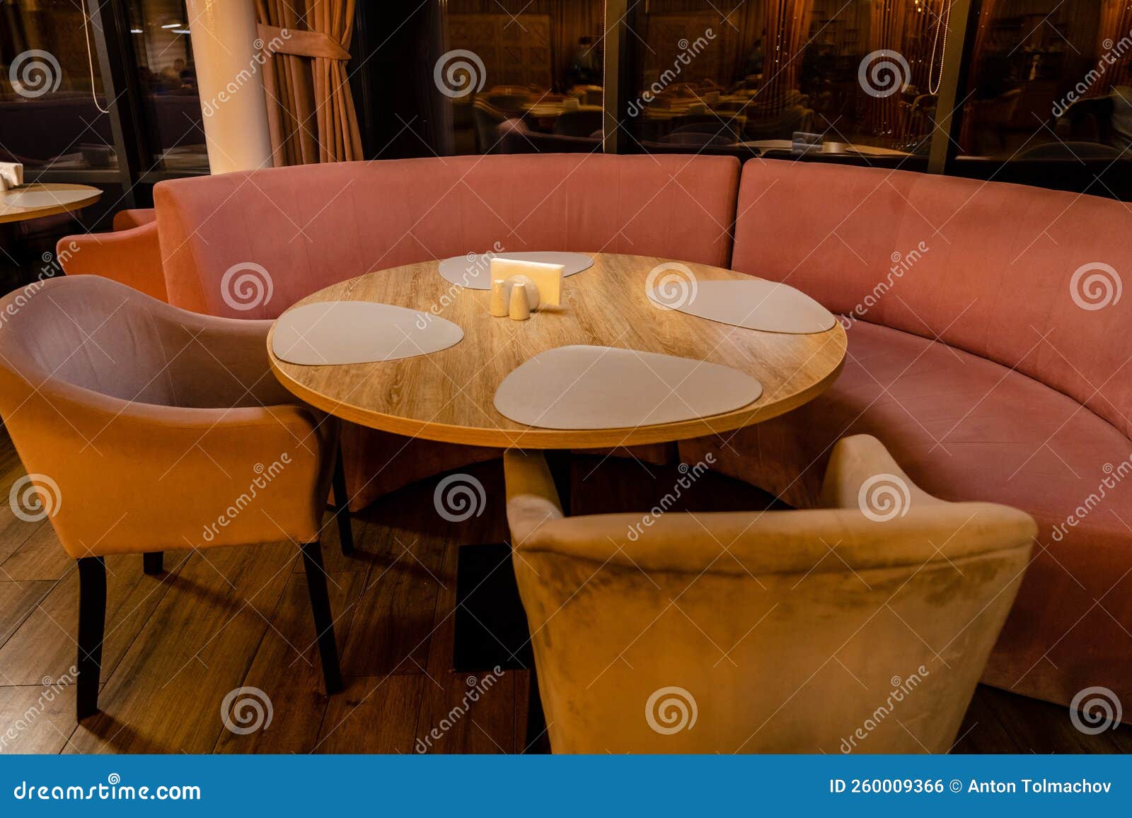 Modern Restaurant Interior in Evening. Cozy and Comfortable Dining ...