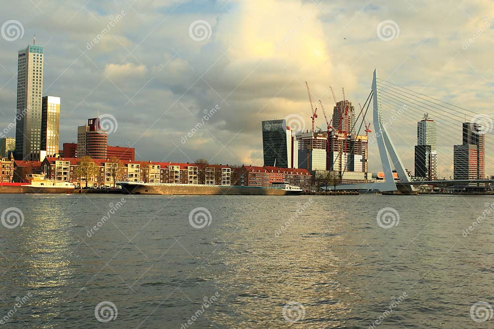 Modern Rotterdam editorial image. Image of crane, meuse - 27562675