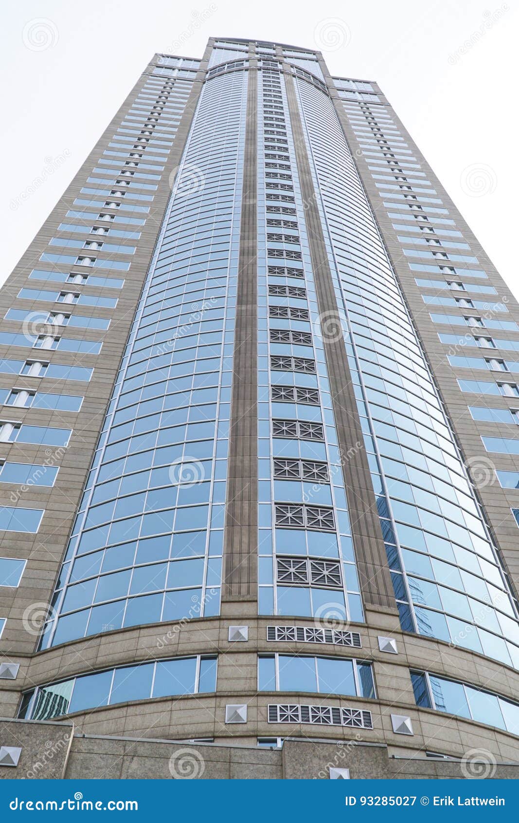 Modern Skyscraper in the City of Seattle - SEATTLE / WASHINGTON - APRIL ...