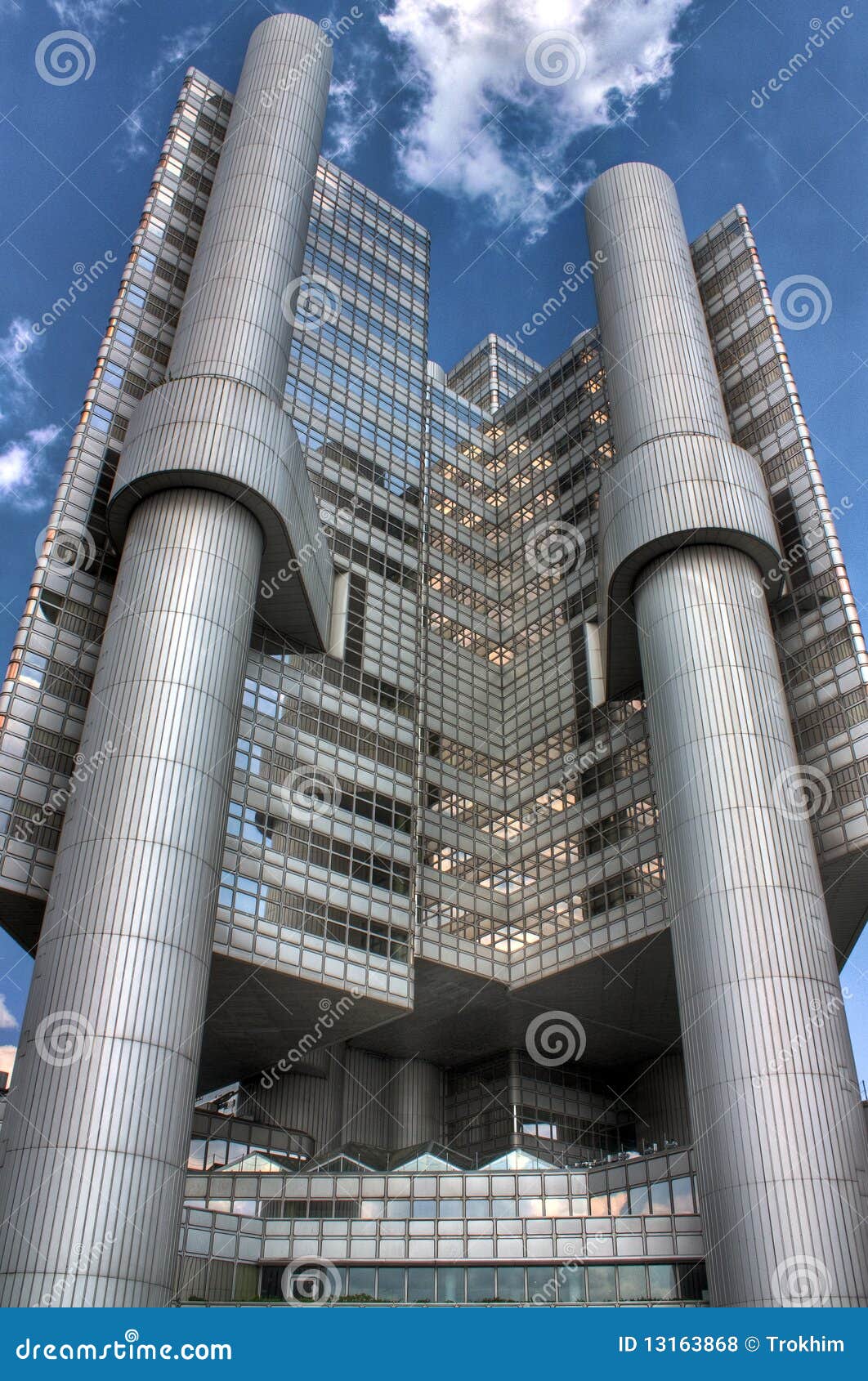 Modern skyskrapa arkivfoto. Bild av inget, stad, affär - 13163868