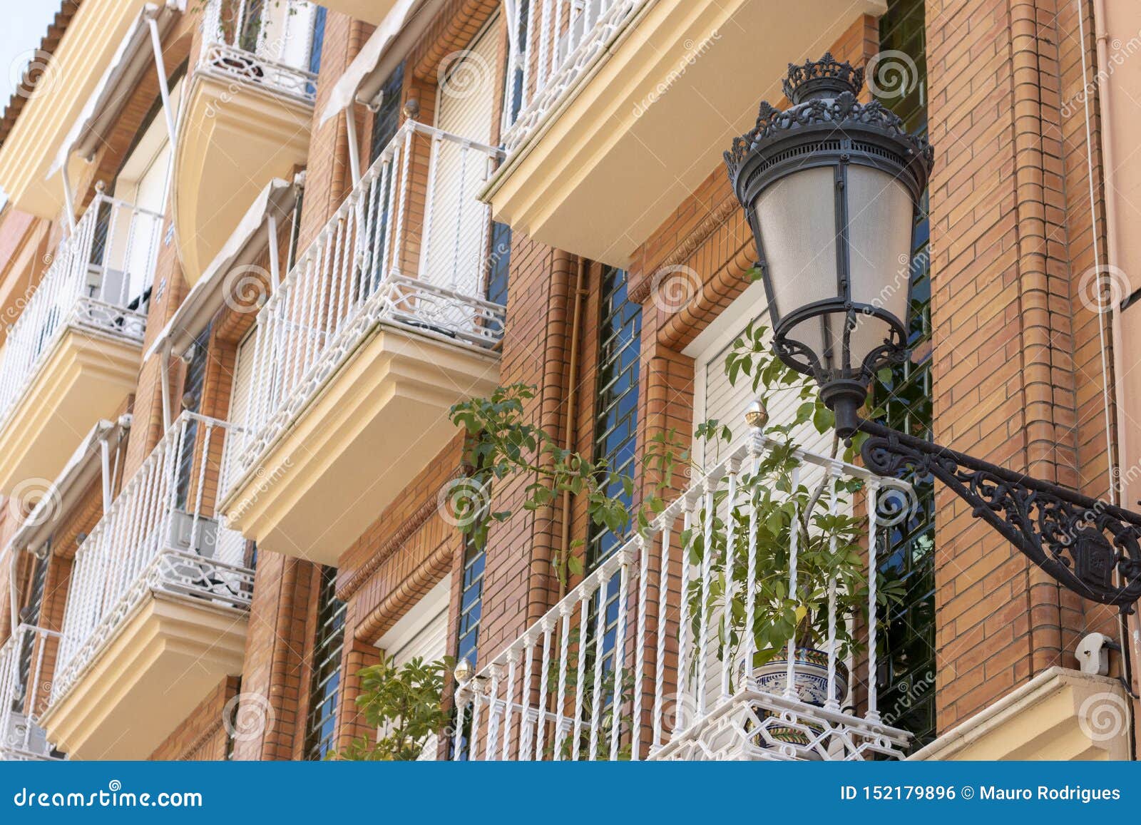 Modern Spanish Apartment Complex Stock Photo - Image of urban, voyage ...