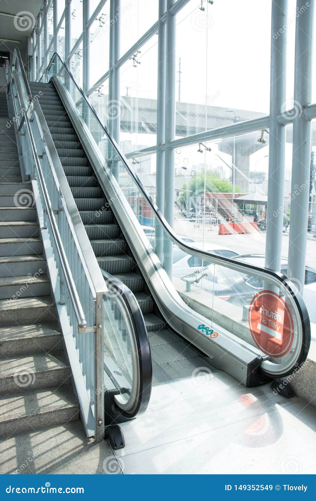 Modern Station Escalator and Architecture Interior Stock Image - Image ...