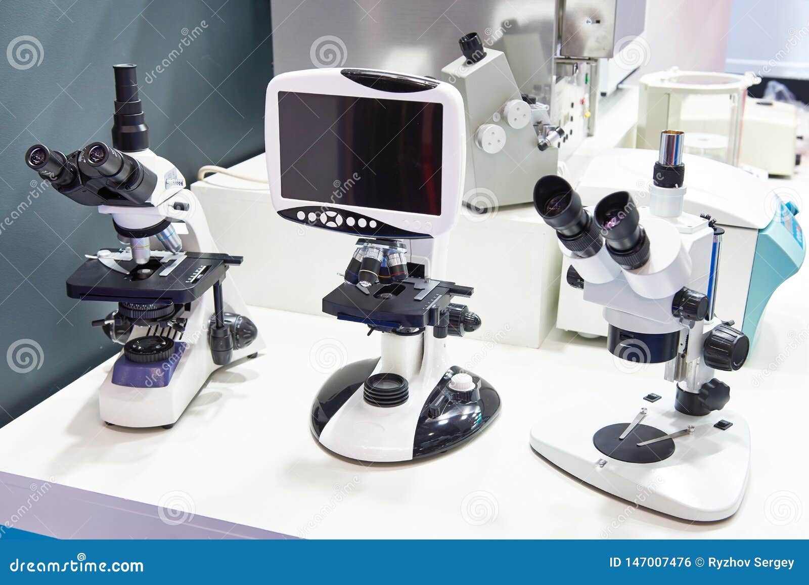 Modern Stereo Microscopes with Monitor Stock Photo - Image of analysis ...