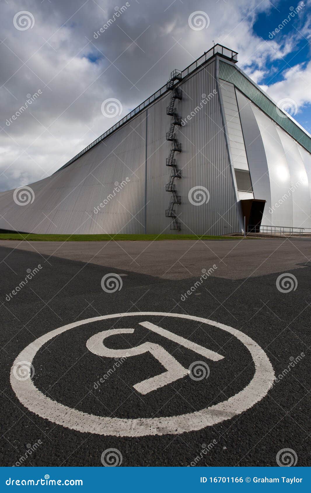 Modern storage building stock photo. Image of storage - 16701166