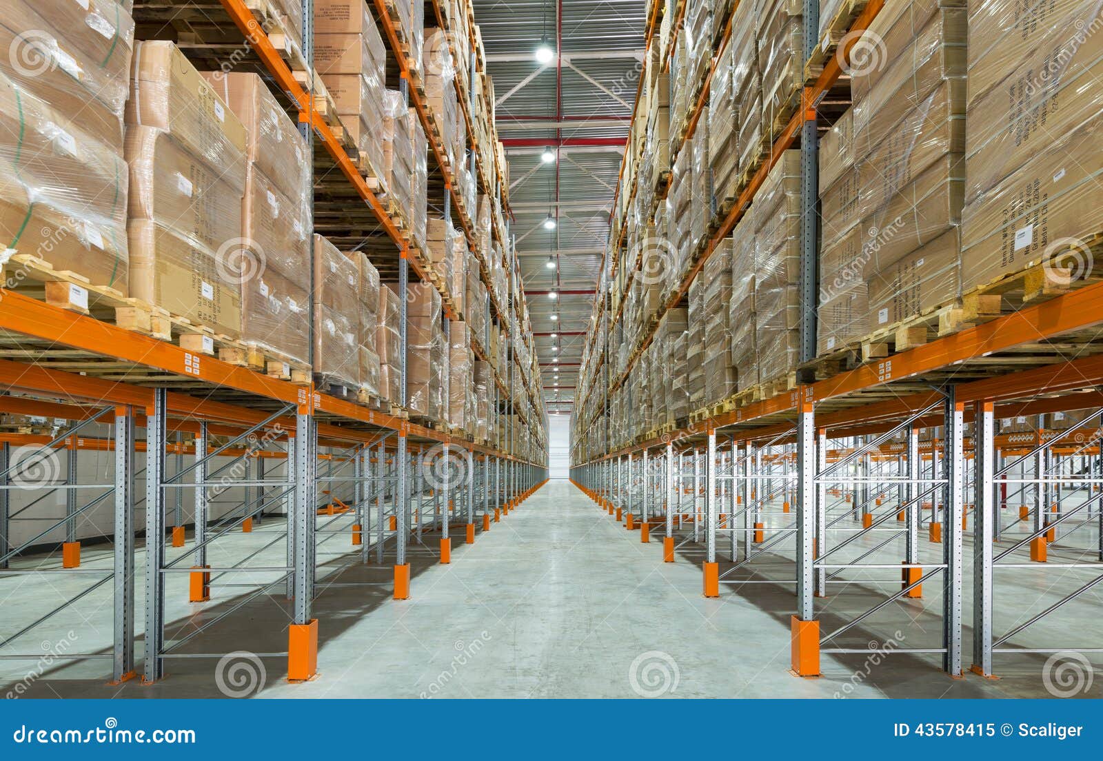 Modern Storage Room Stock Photos - Download 13,888 Royalty Free Photos