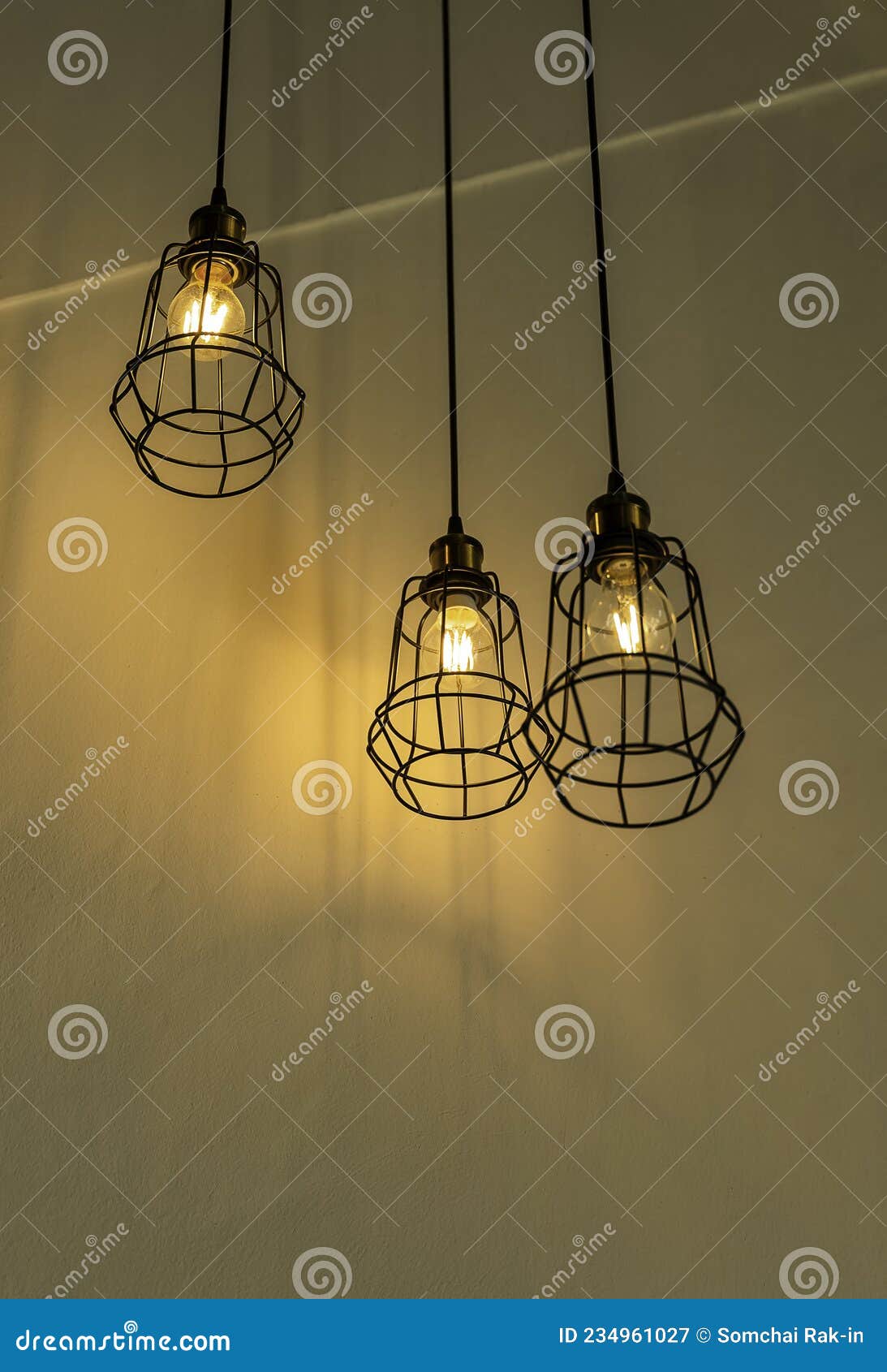Modern Style Lighting Bulb Decor, Luxury Retro Light Bulb Interior ...