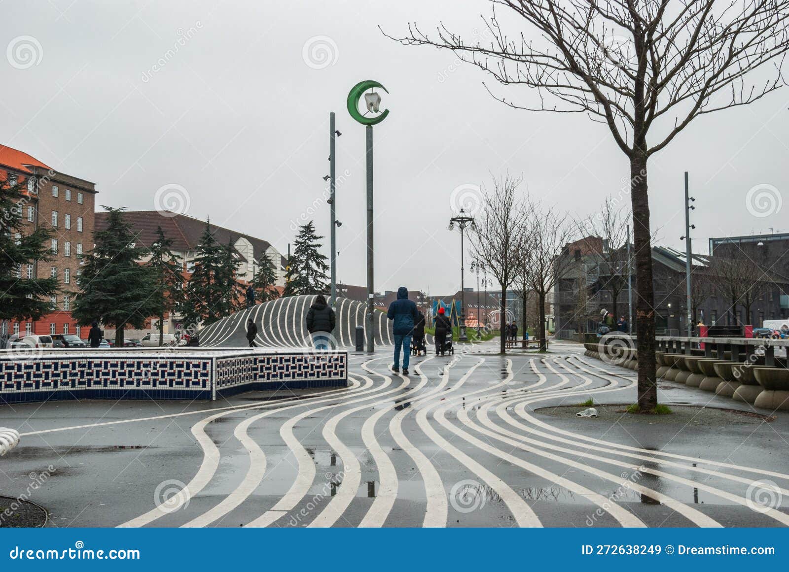 Superkillen Park in Copenhagen Editorial Stock Image - Image of modern ...