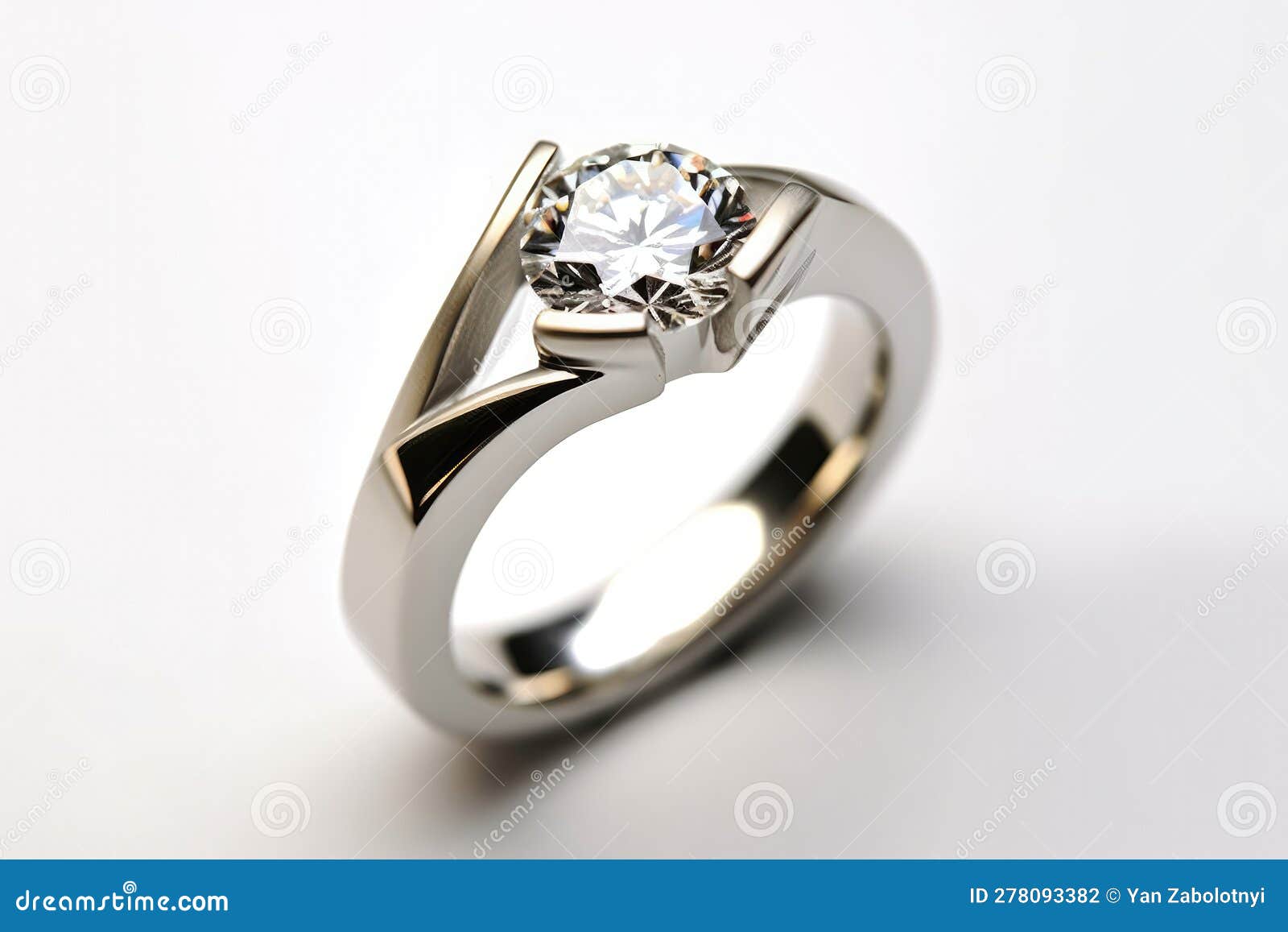 A Modern Twist on a Classic Solitaire with a Diamond in the Center ...