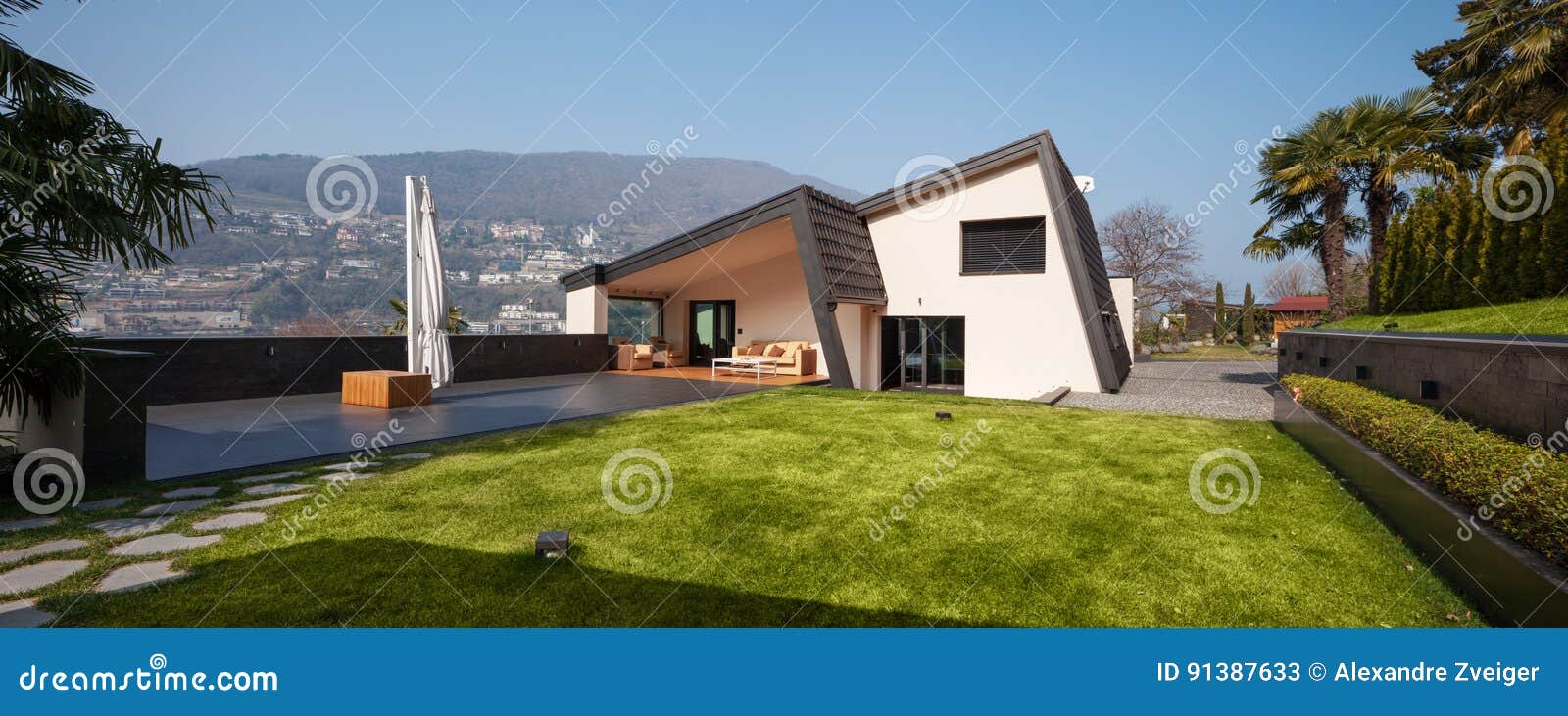 Modern Villa, View with Garden Stock Image - Image of house, modern ...