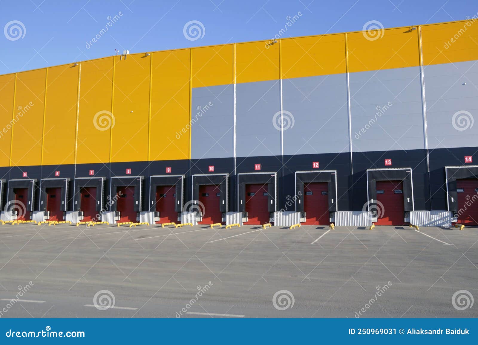 Modern Warehouse Complex. Warehouse Building with Many Loading Gates ...