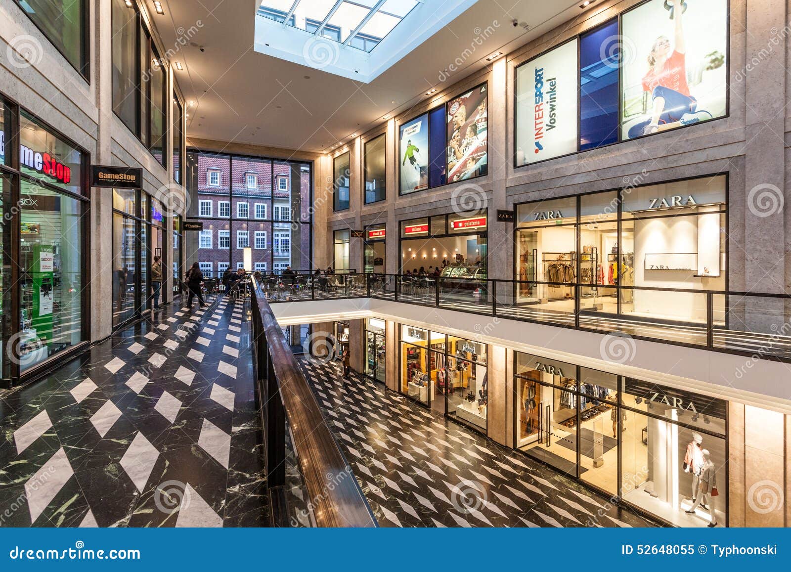 Modern Winkelcentrum in Munster Redactionele Afbeelding - Image of ...