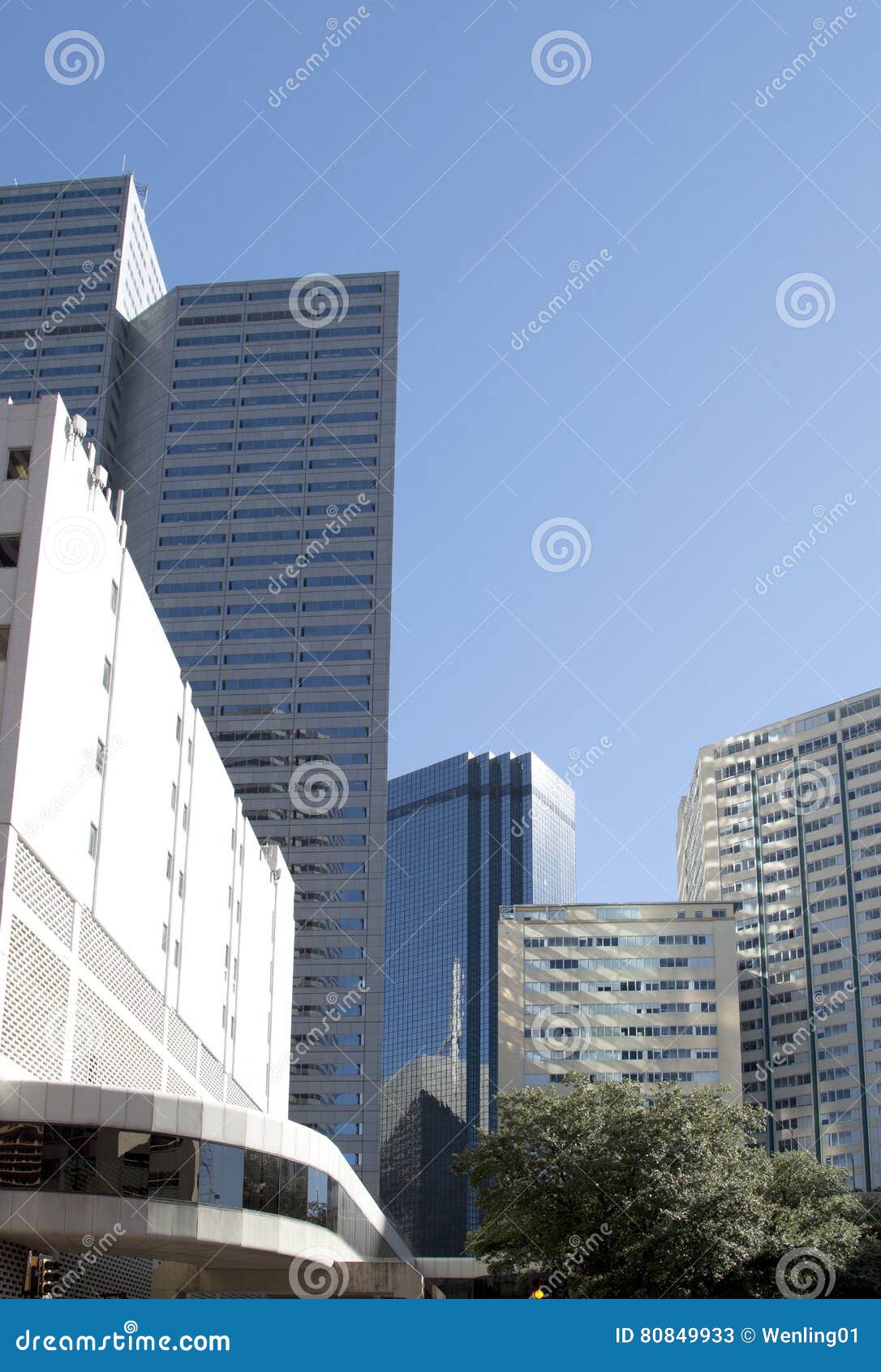 Moderna Byggnader I I Stadens Centrum Dallas Fotografering för ...