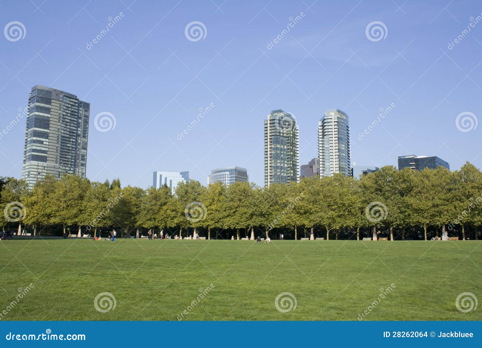Moderne en groene stad redactionele stock afbeelding. Image of stad ...