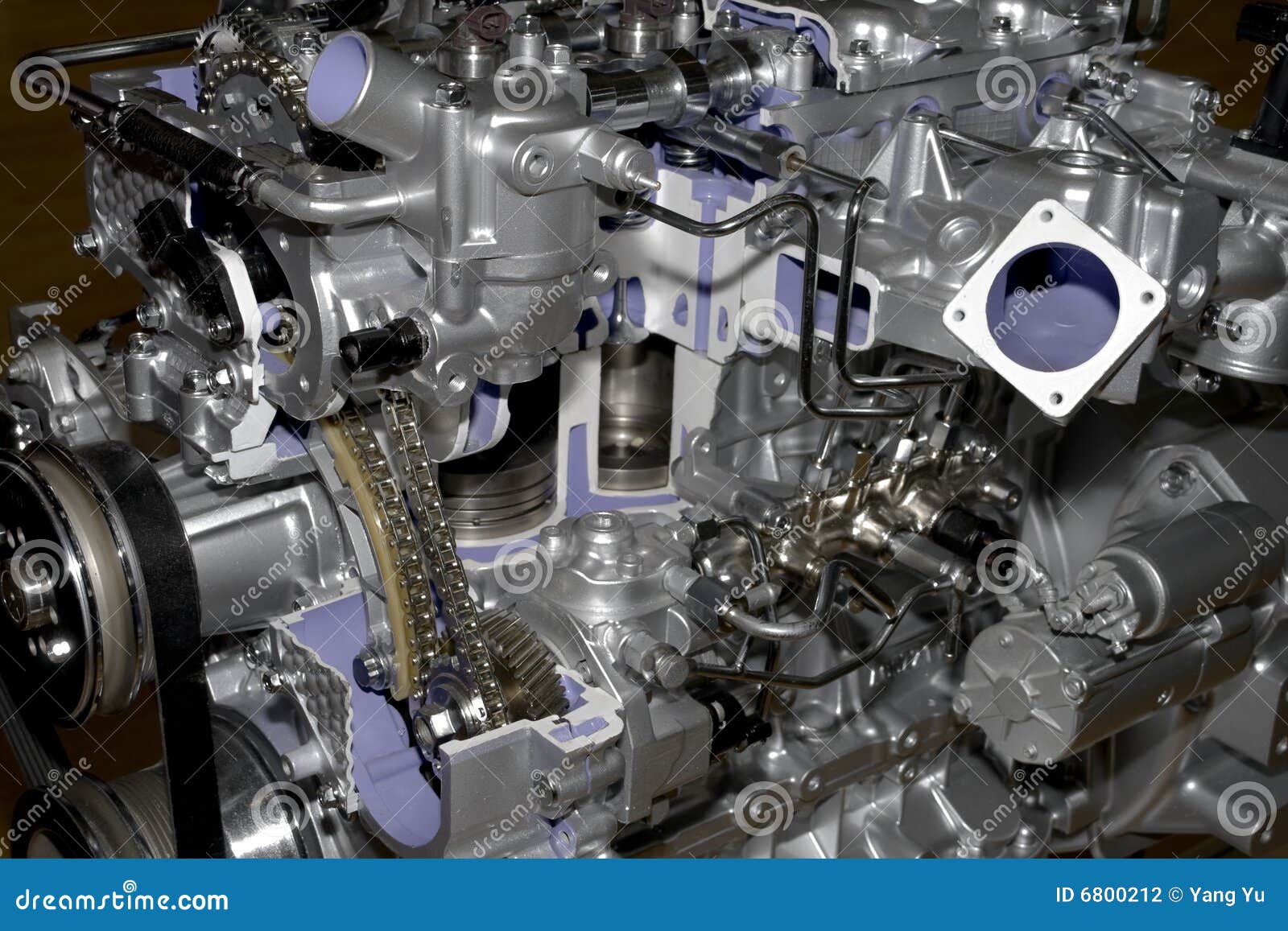 Moderne motor stock foto. Image of metaal, motor, riem - 6800212