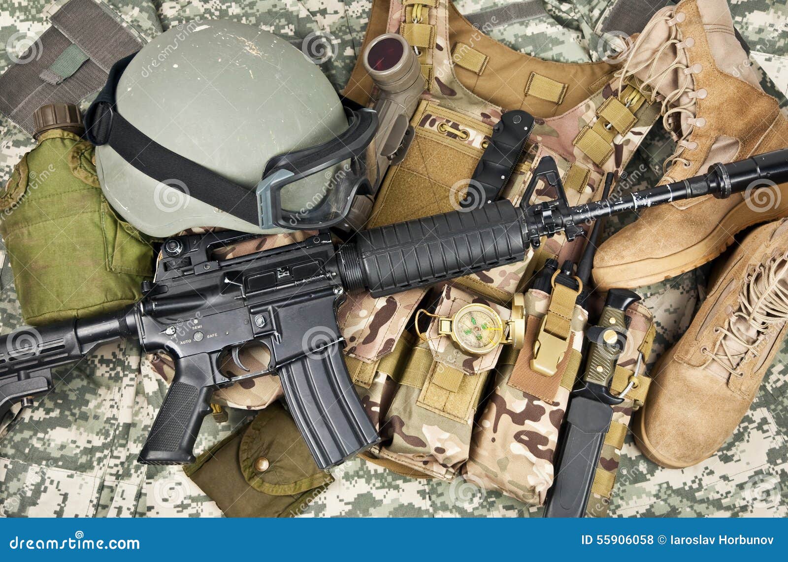 Moderne Wapens En Militaire Uitrusting Stock Foto - Image of gevaar ...