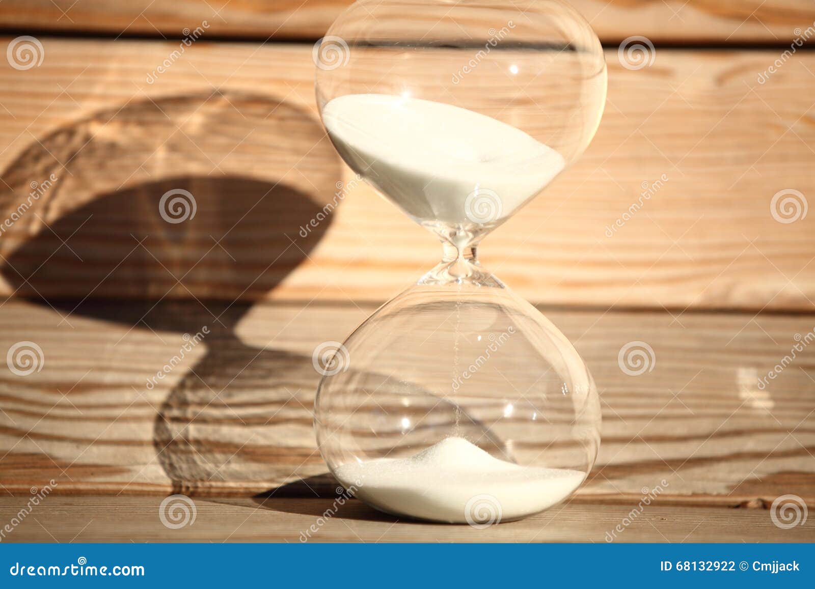 Moderne Zandloper Symbool Van Tijd Aftelprocedure Stock Foto - Image of ...