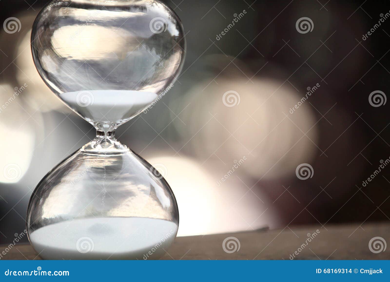 Moderne Zandloper Symbool Van Tijd Aftelprocedure Stock Foto - Image of ...