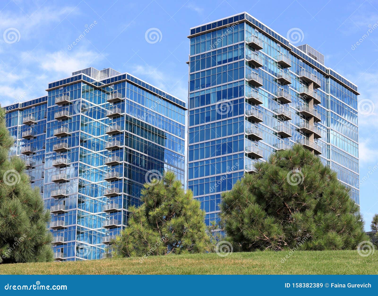 Moderni Edifici in Acciaio E Vetro a Denver, Colorado Immagine Stock ...