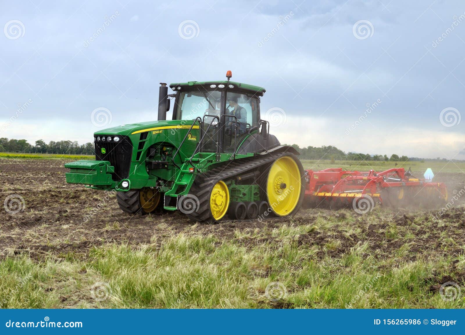 Moderno Modelo Tractor John Deere 8345RT Foto editorial - Imagen de ...