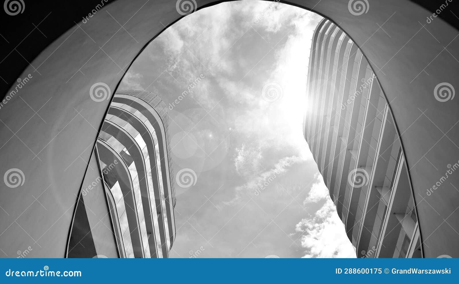 Moderno Y Bonito Hotel De Lujo. Blanco Y Negro. Imagen de archivo ...