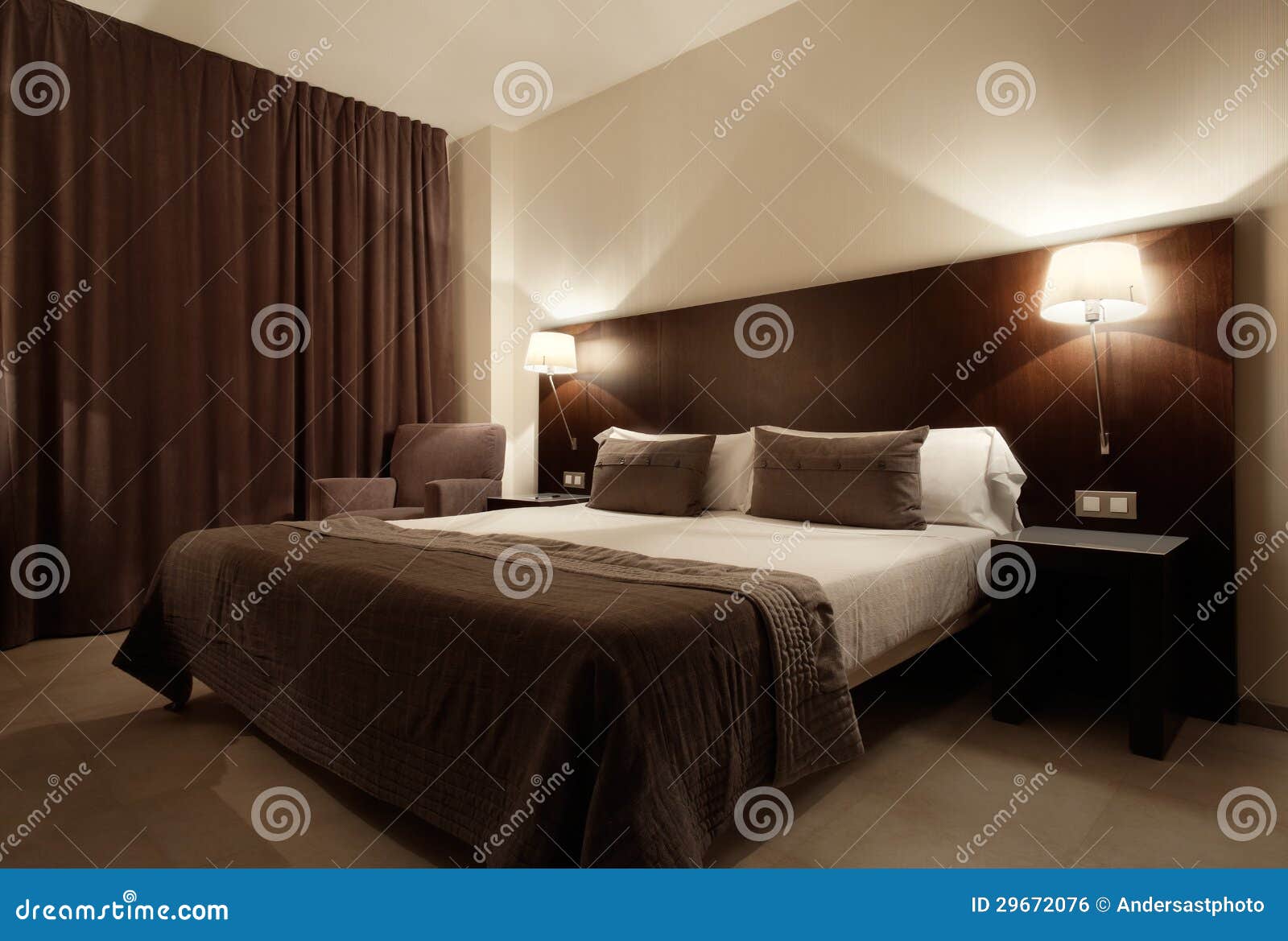 Modernt lyxigt sovrum arkivfoto. Bild av huvudgavel, inre - 29672076