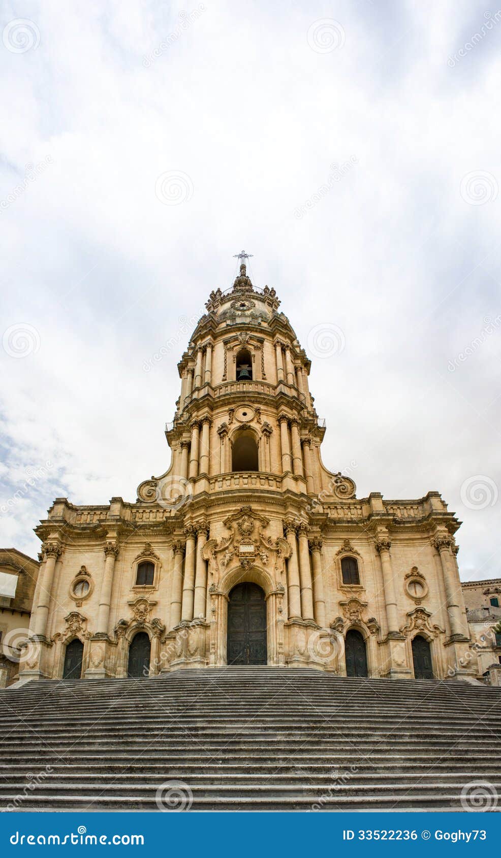 Modica, St George photo stock. Image du italie, ville - 33522236