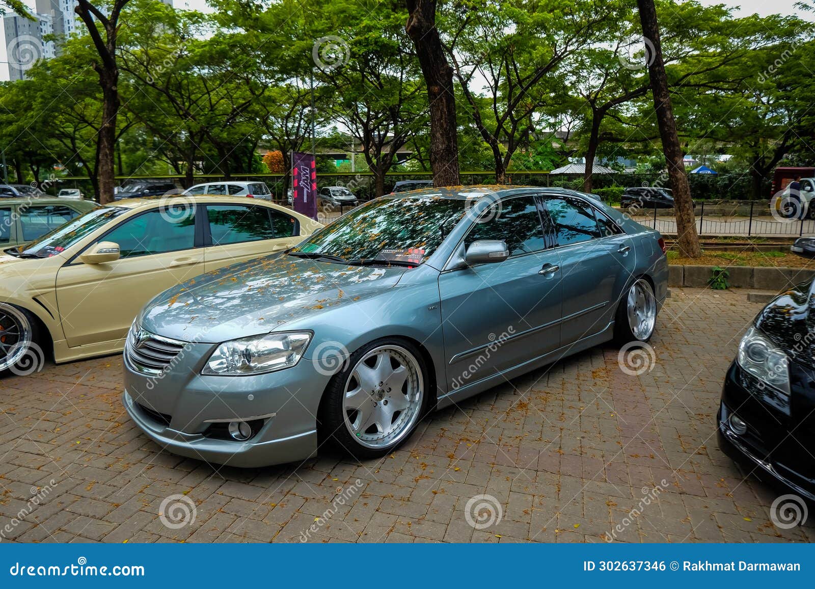Modified Silver Toyota Camry XV40 Editorial Photo - Image of outdoor ...