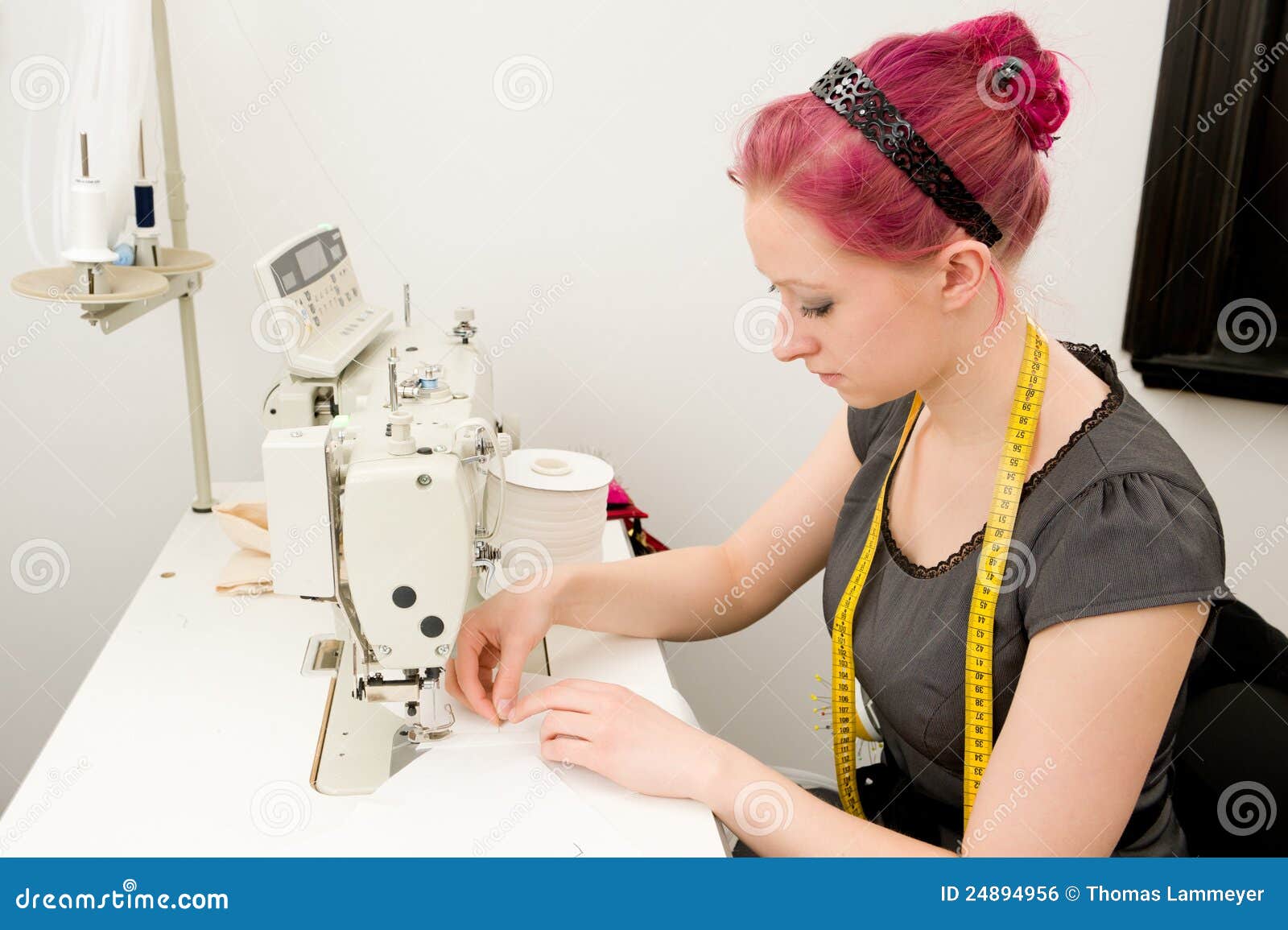 Modista foto de archivo. Imagen de cinta, empresario - 24894956
