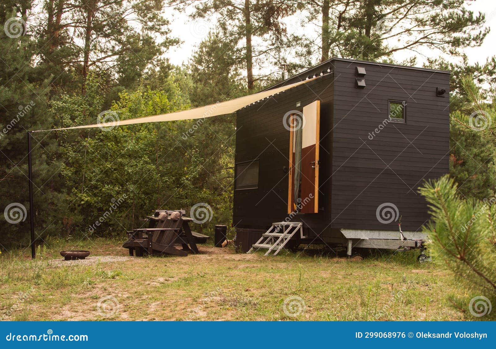 Modular Frame House With Panoramic Windows On The Edge Of A Pine Forest ...