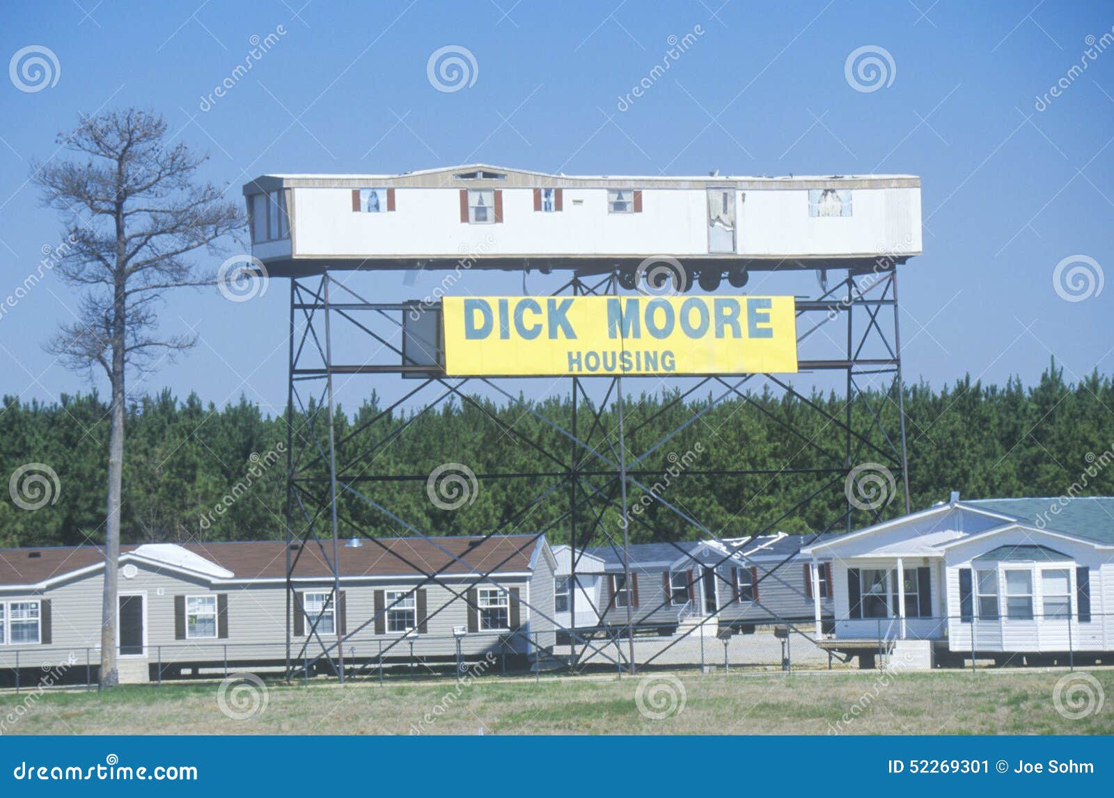 Modular Prefabricated Houses Made Of Panels With Large Panoramic ...