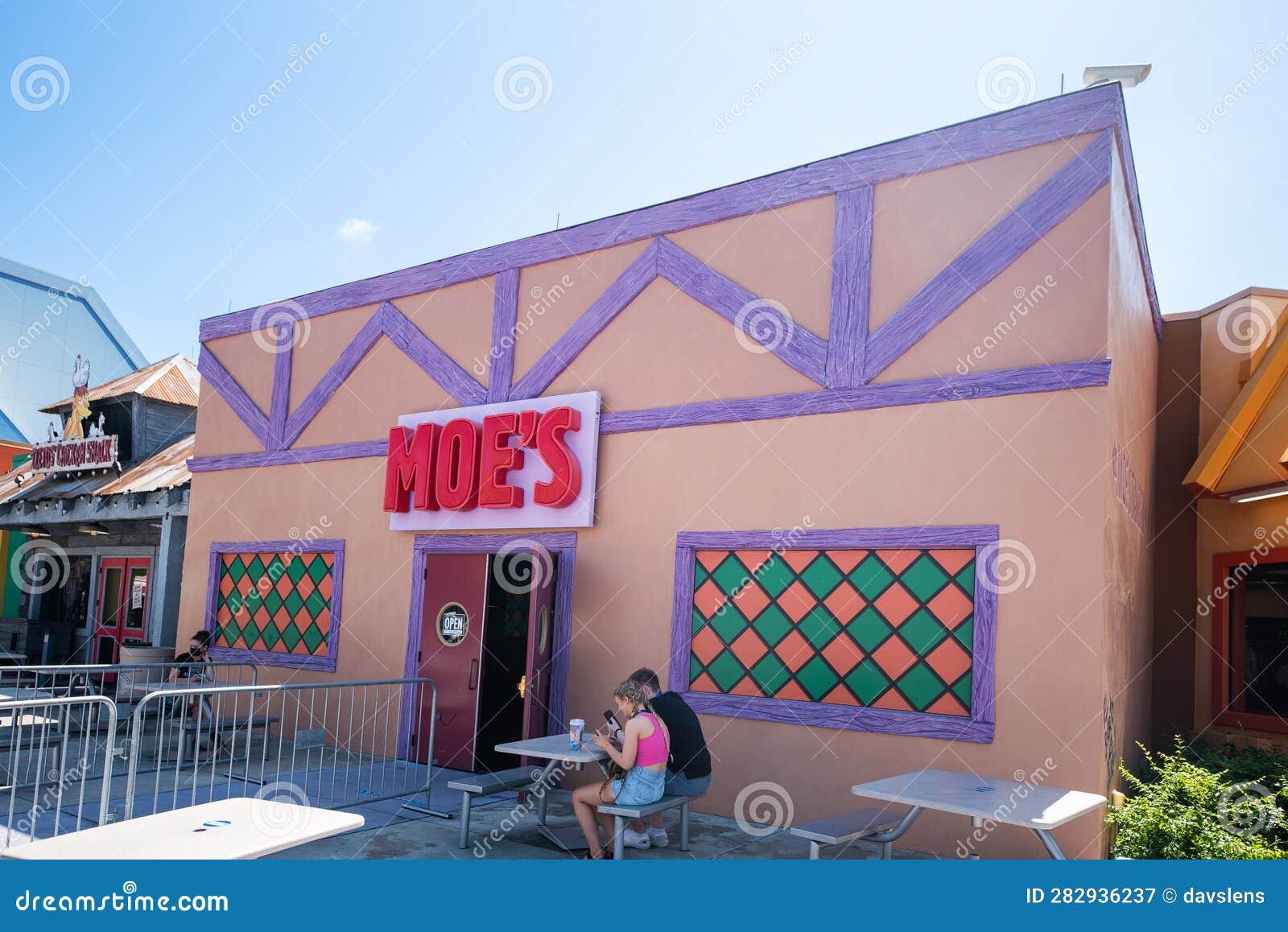 Moe S Tavern from the Simpsons at Universal Orlando Resort Editorial ...
