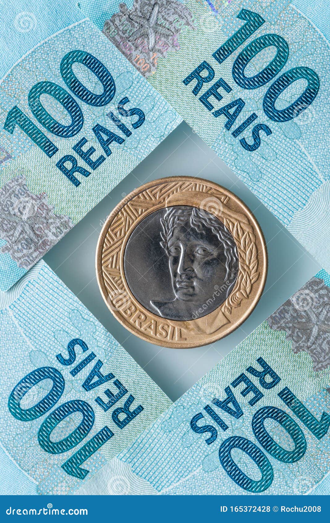 Moeda Real Brasileira E Notas De 100 Reais Foto de Stock - Imagem de ...