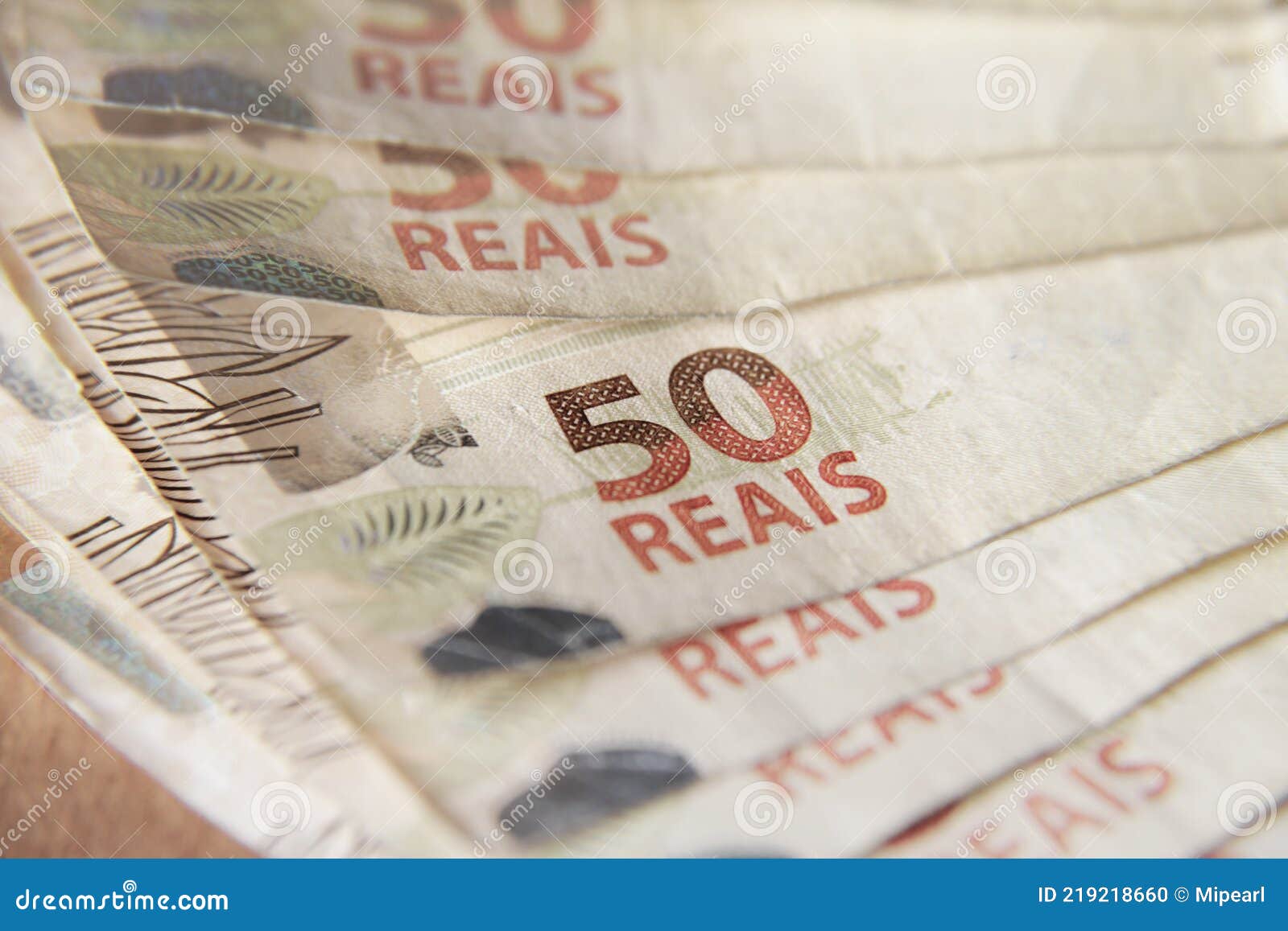 Moeda Real Das Notas Do Brasil Foto de Stock - Imagem de negociante ...