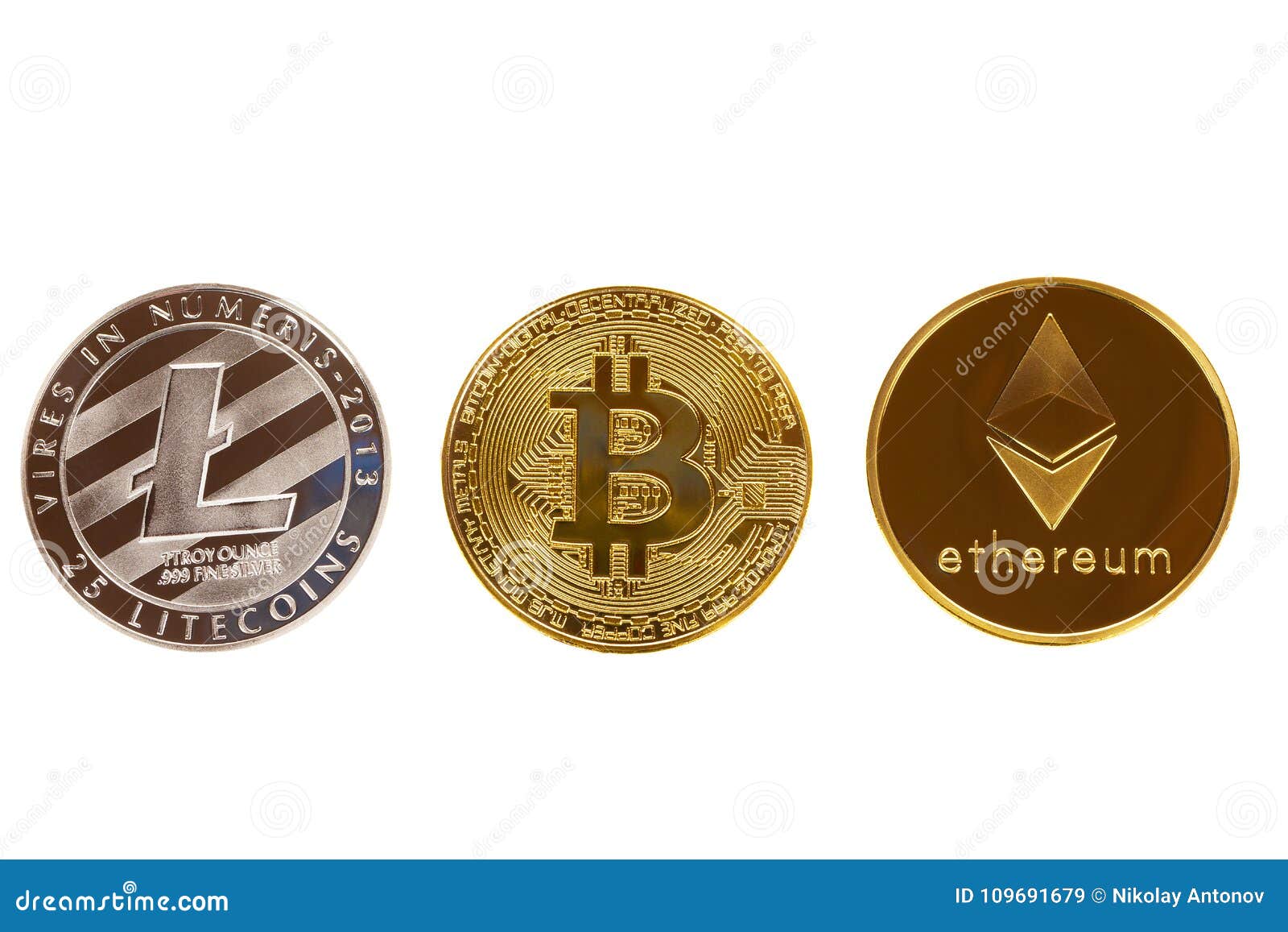 Moedas De Bitcoin, De Ethereum E De Litecoin Isoladas No Fundo Branco ... Moedas De Bitcoin, De Ethereum E De Litecoin Isoladas No Fundo Branco ...