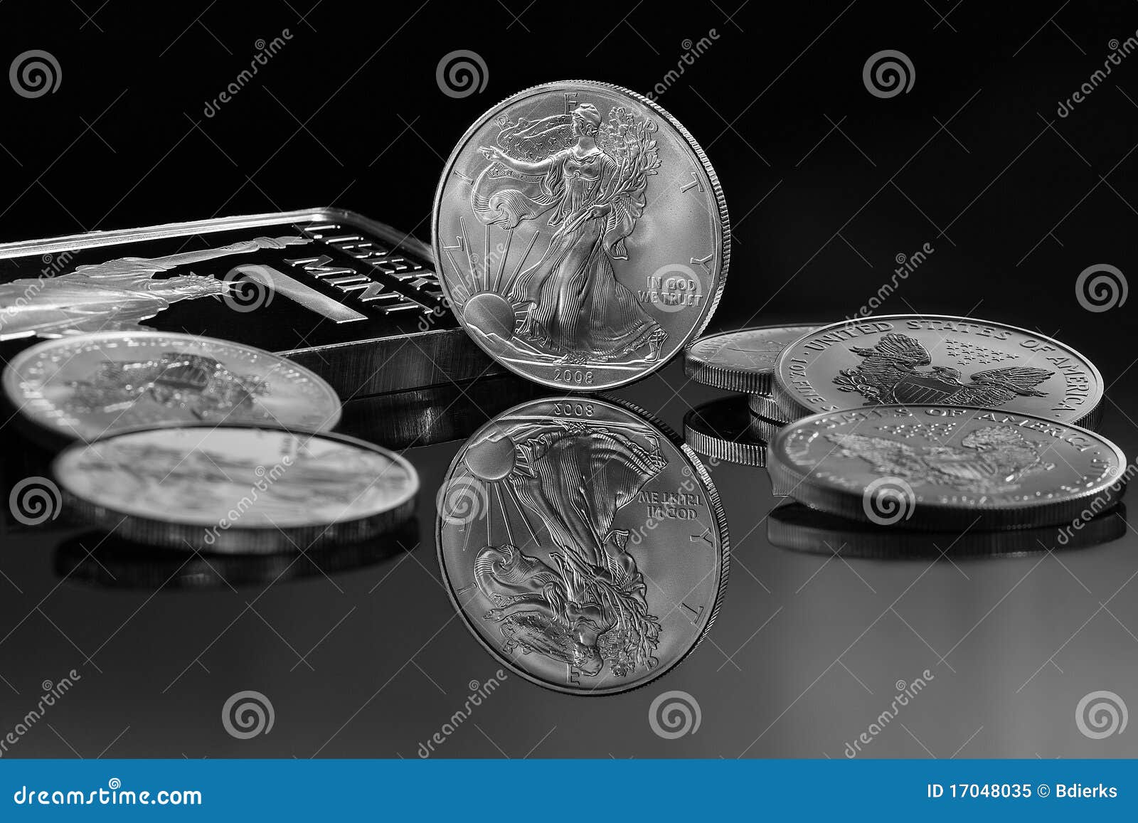 Moedas De Prata E Barra De Prata Imagem de Stock - Imagem de senhora ...