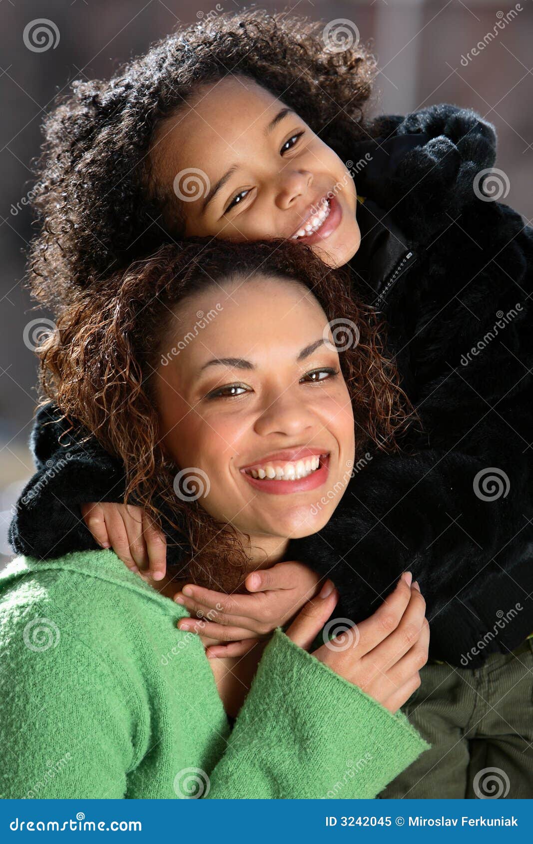 Moeder en Kind stock afbeelding. Image of donker, mooi - 3242045