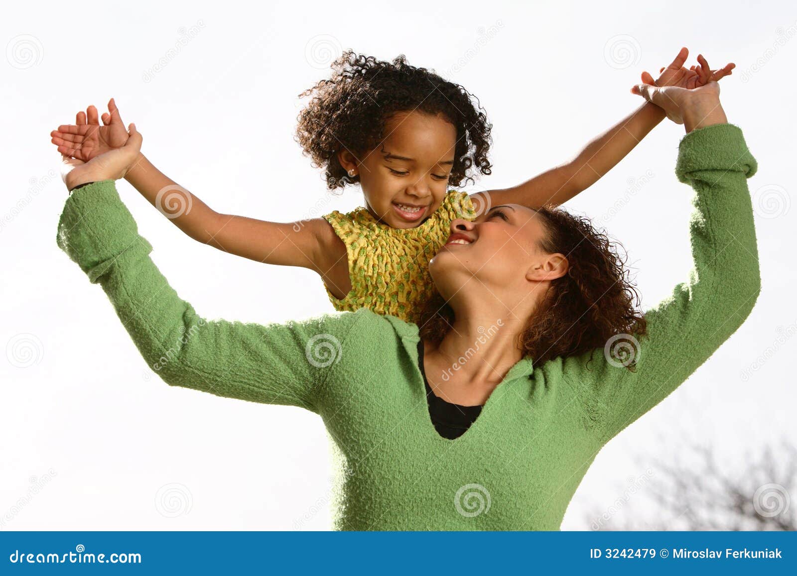 Moeder en Kind stock afbeelding. Image of weinig, uitdrukking - 3242479