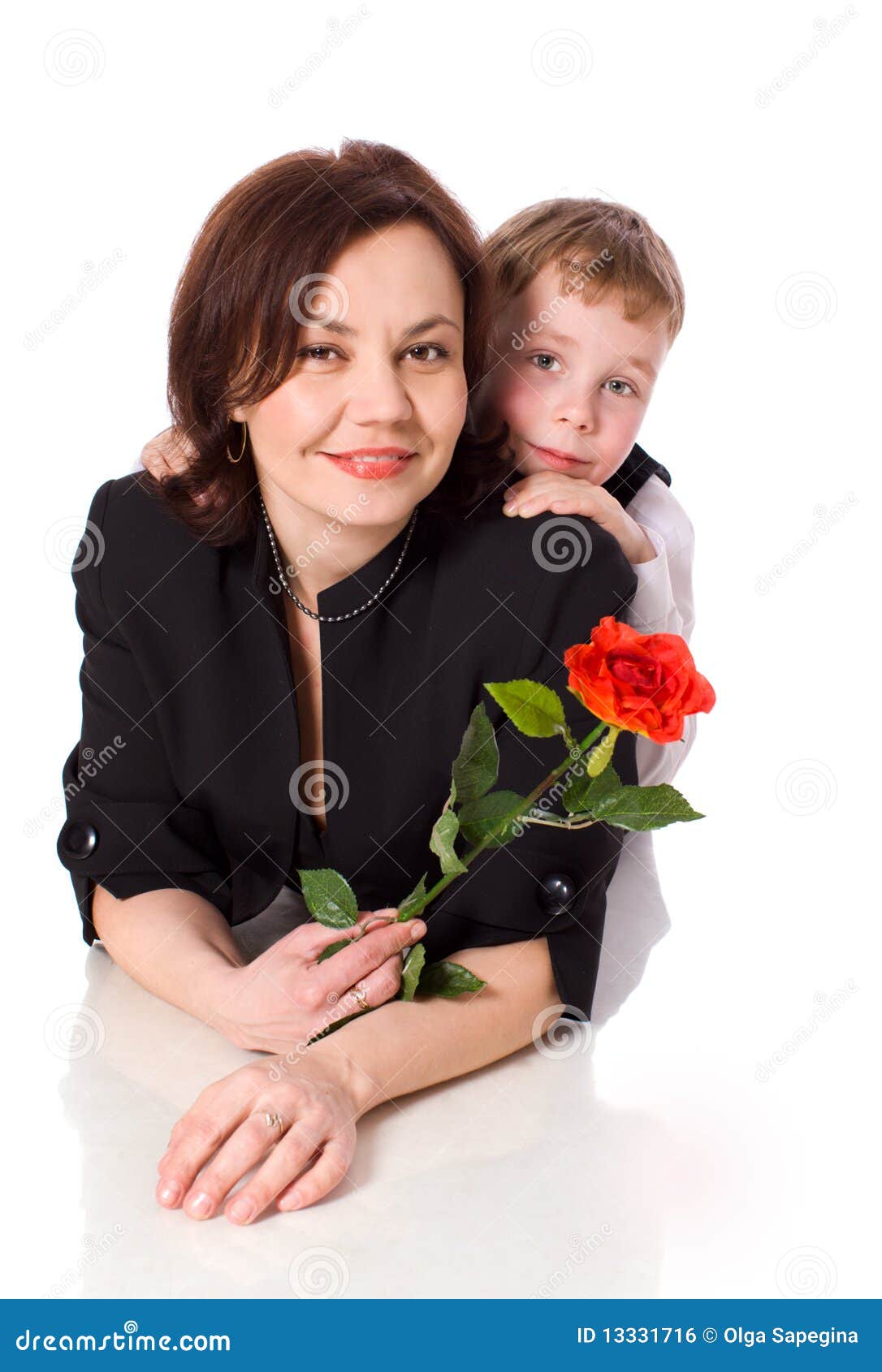 Moeder en zoon stock foto. Image of knuffelen, moeder - 13331716