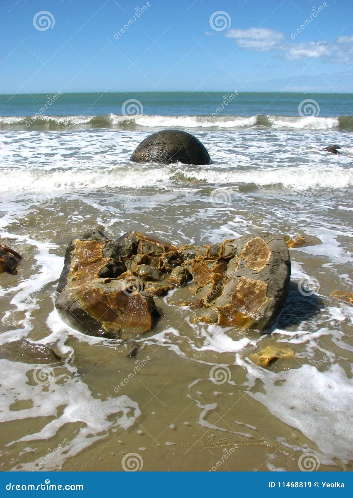 Moeraki boulders stock image. Image of round, form, ocean - 11468819