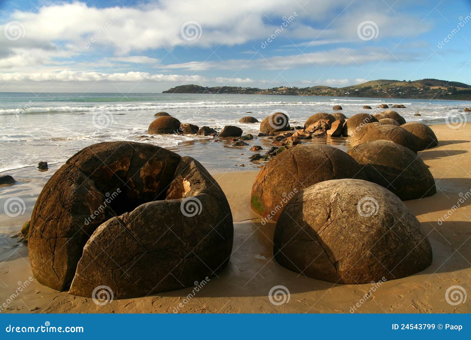 Moeraki boulders stock image. Image of nature, erosion - 24543799
