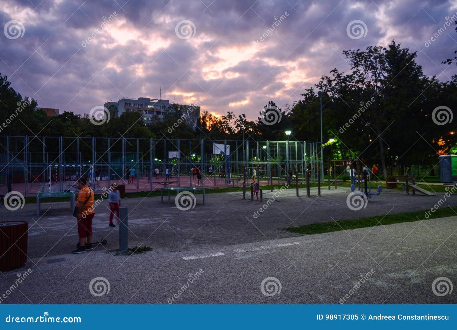 Moghioros park obraz editorial. Obraz złożonej z krajobraz - 98917305