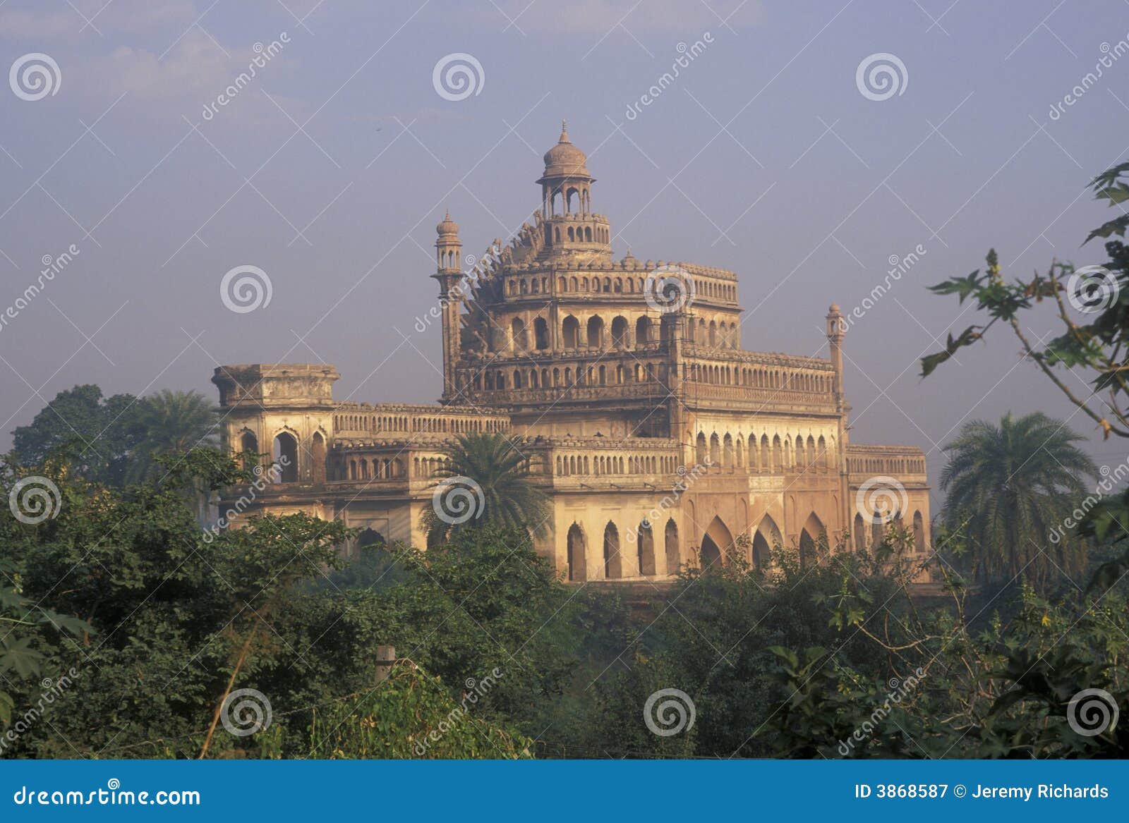 Mogul Gateway stock image. Image of dome, ornate, india - 3868587