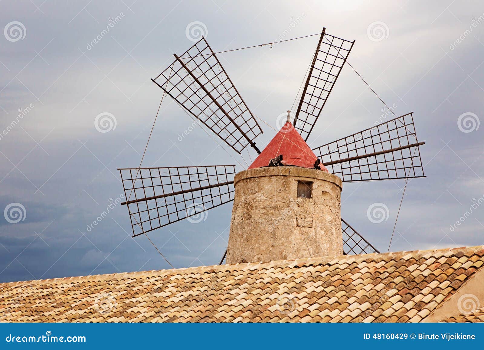 Moinho De Vento No Museu Do Sal Imagem de Stock - Imagem de coleta ...